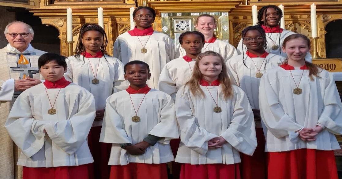 Neue Messdienerinnen und Messdiener | Katholische Pfarre Sankt Vitus Neue Messdienerinnen und Messdiener | Katholische Pfarre Sankt Vitus